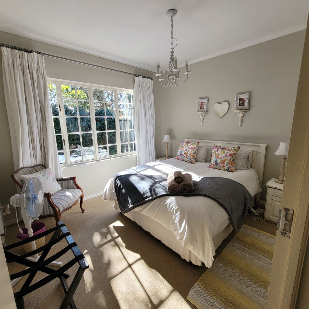 AppleBee Guest Cottages, Makhanda (Grahamstown), Eastern Cape | Weekend ...